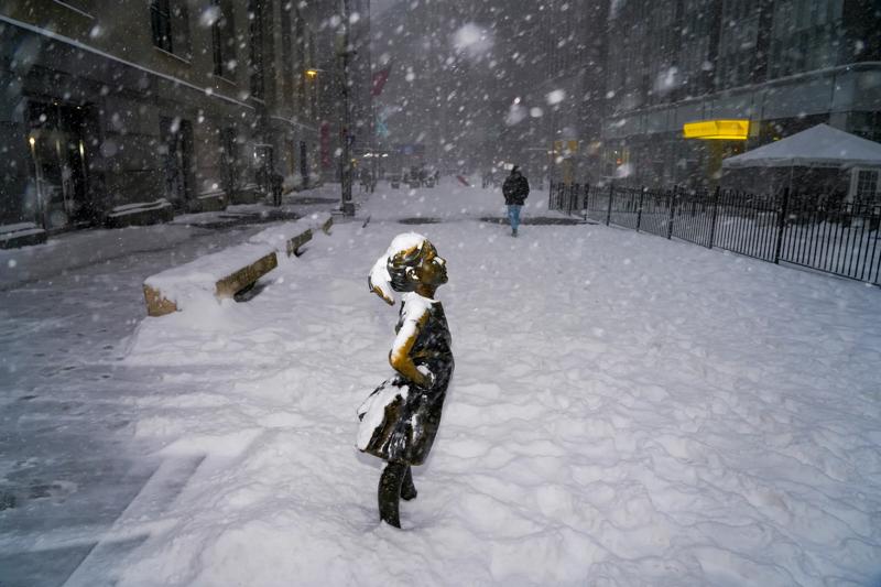 Photos: Downtown Weathers a Snowstorm - Downtown Alliance